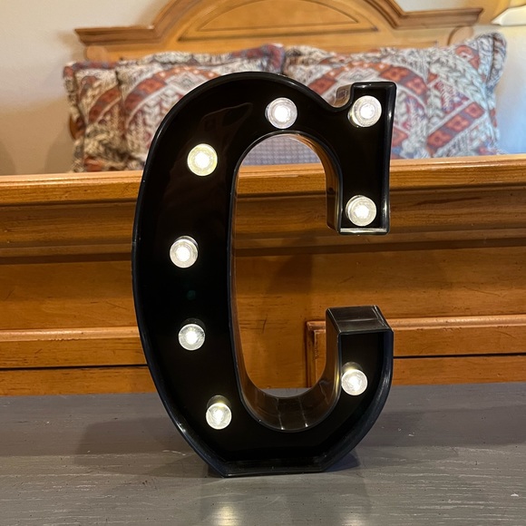 Accents | Led Light Up Black C Letter Sign | Poshmark